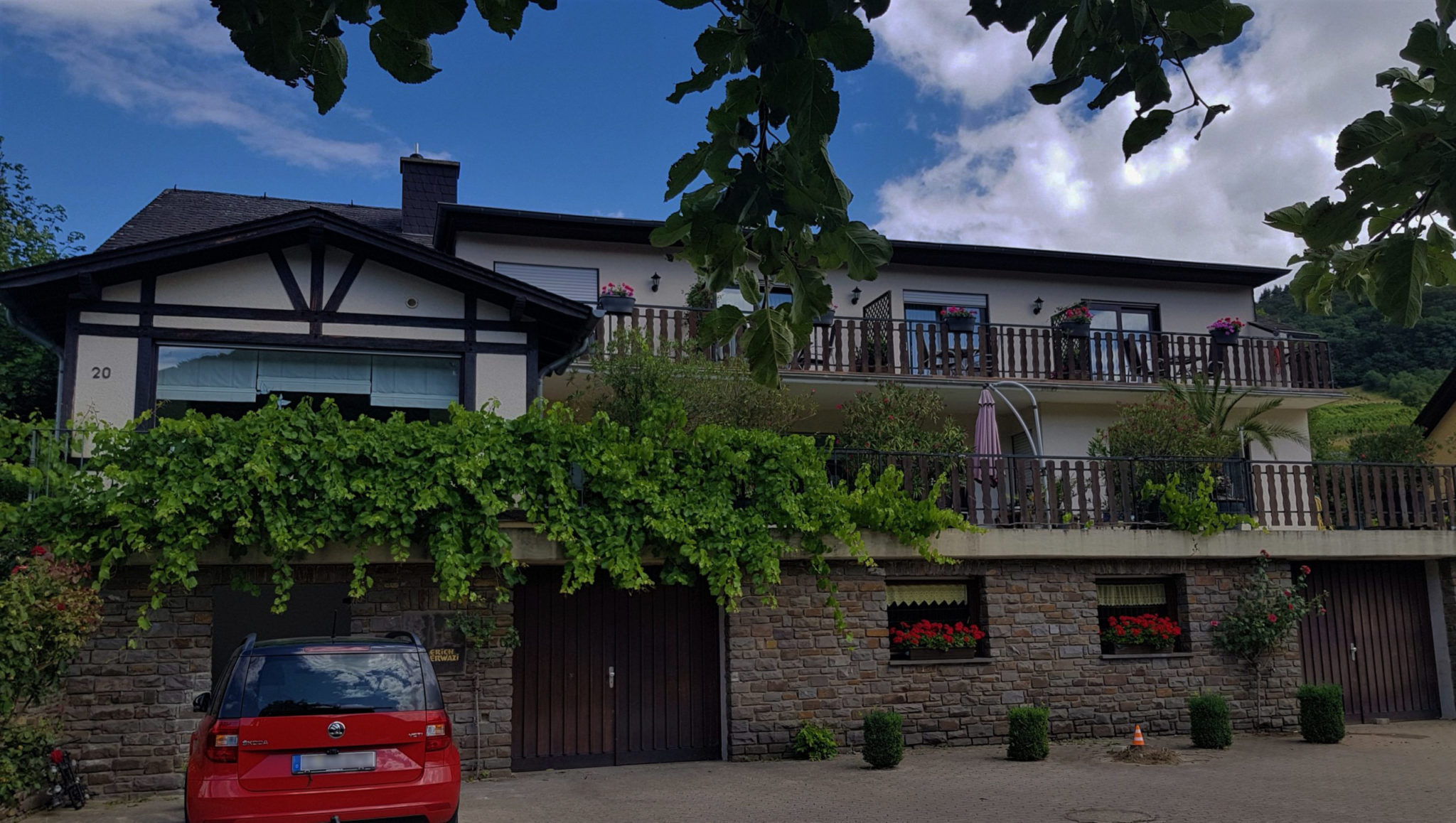 Weingut Gästehaus Serwazi Mesenich/Mosel - Gästezimmer buchen!
