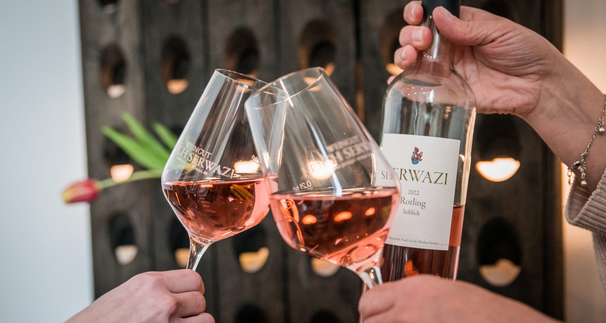 Weingut Gästehaus Serwazi Mesenich/Mosel - Gästezimmer buchen!